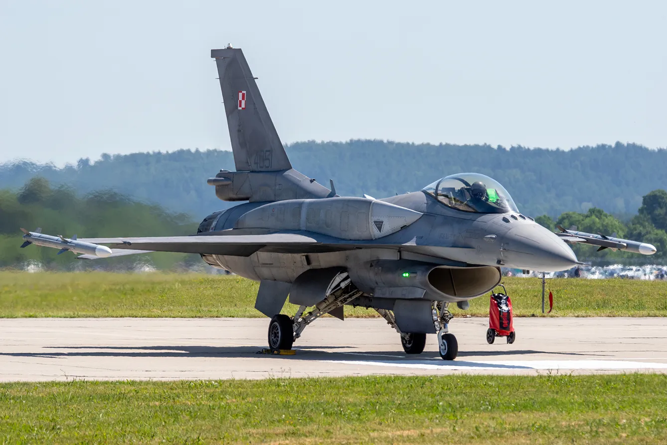 Lockheed's Polish Unit Unveils Key F-16 Component - 3 Seas Europe